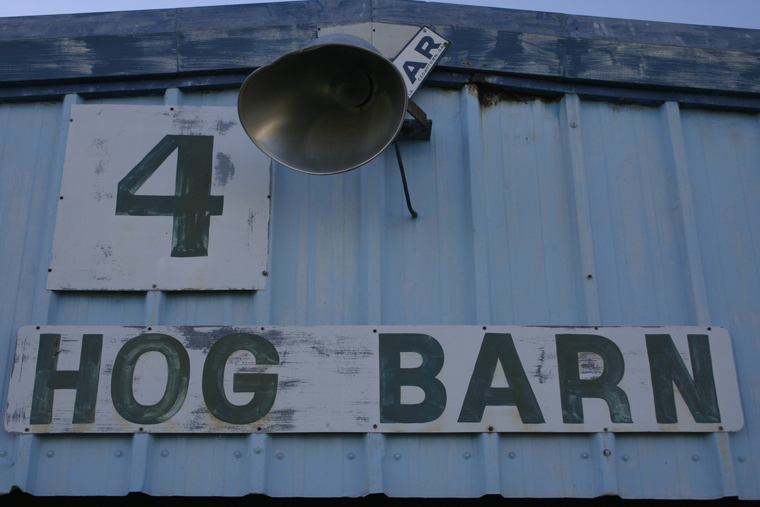 Hog barn. | Sandwich Control Hog barn. | CONTROLLING YOUR TOMORROWS